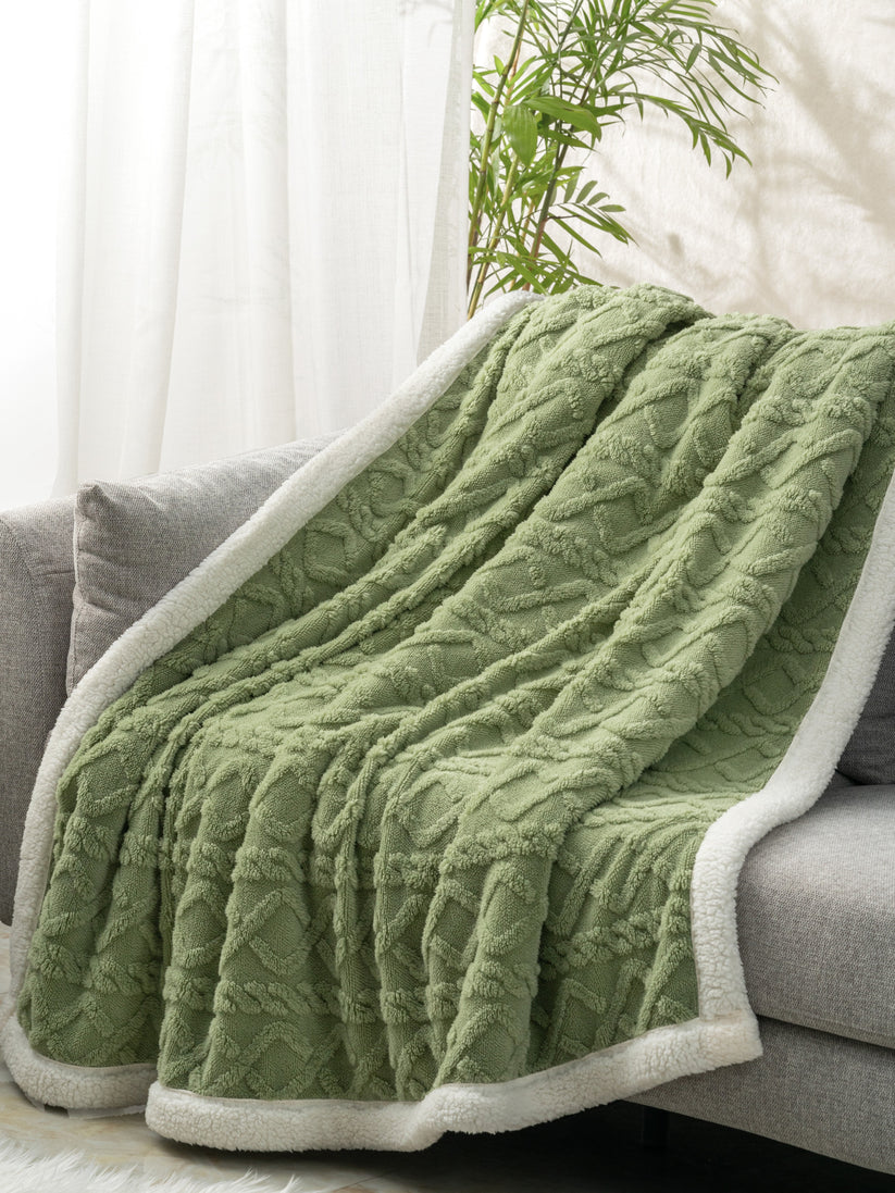 Mellowdy | Jacquard Shaggy Weft Knitted Sherpa Blanket
